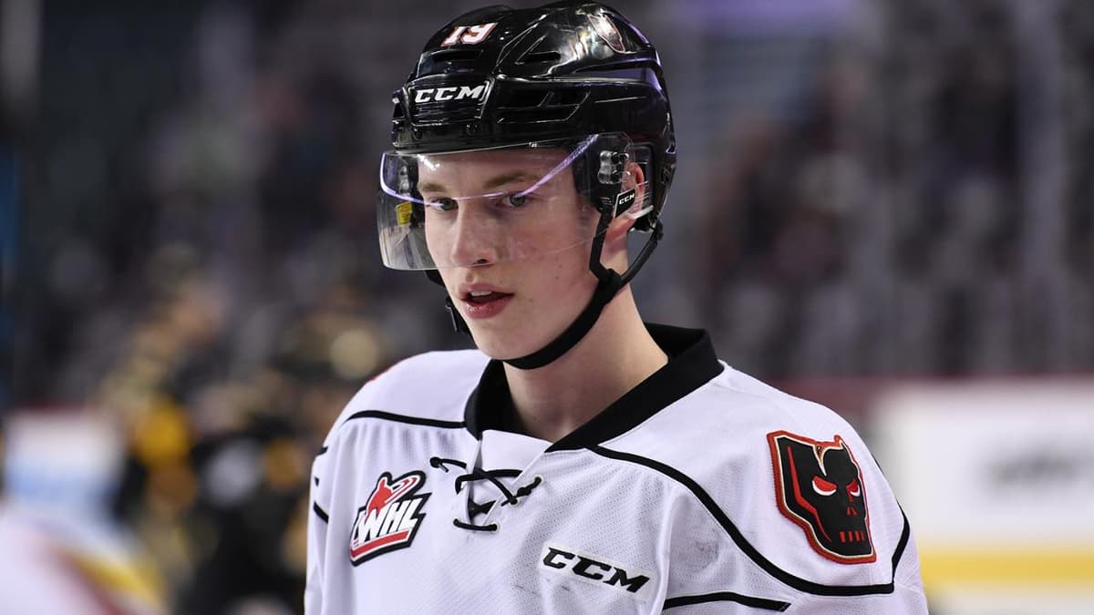 Vancouver Canucks sign prospect Carson Focht to three-year entry level ...