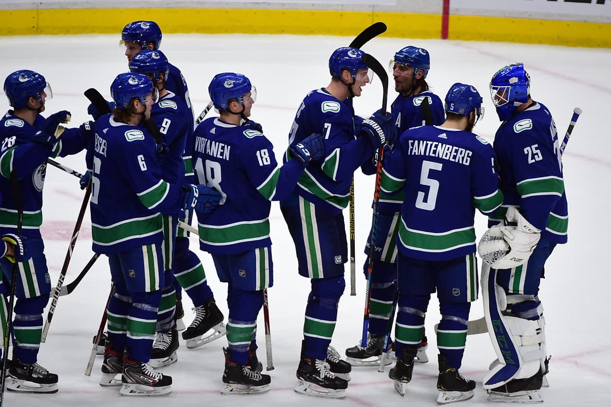 Snap Shots: The Canucks’ Winning Ways at Home