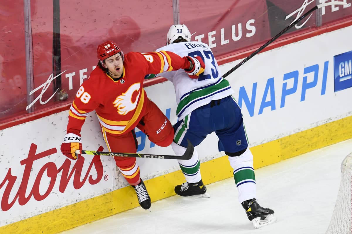 CanucksArmy Game Day: The new guys are pretty good