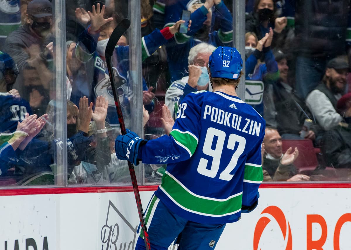 Abbotsford Canucks postgame: Arshdeep Bains dominates with a 4-point ...
