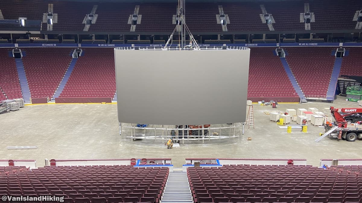 Canucks Sports and Entertainment apologizes after Drake’s concert at ...