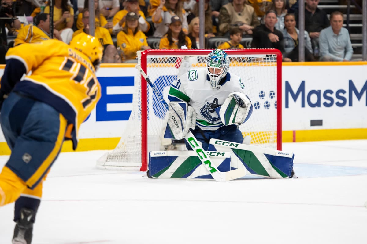 Arturs Silovs seized the moment in Game 4 and earned the chance to ...