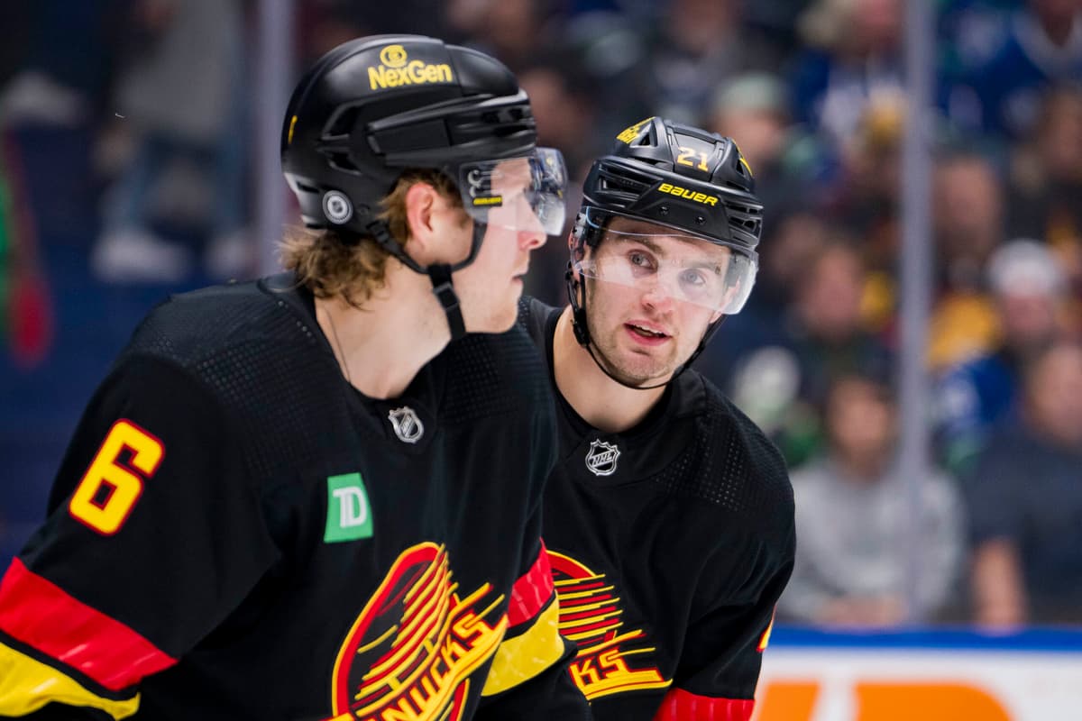 Talking Canucks’ roster, Höglander’s contract, and more: Canucks ...