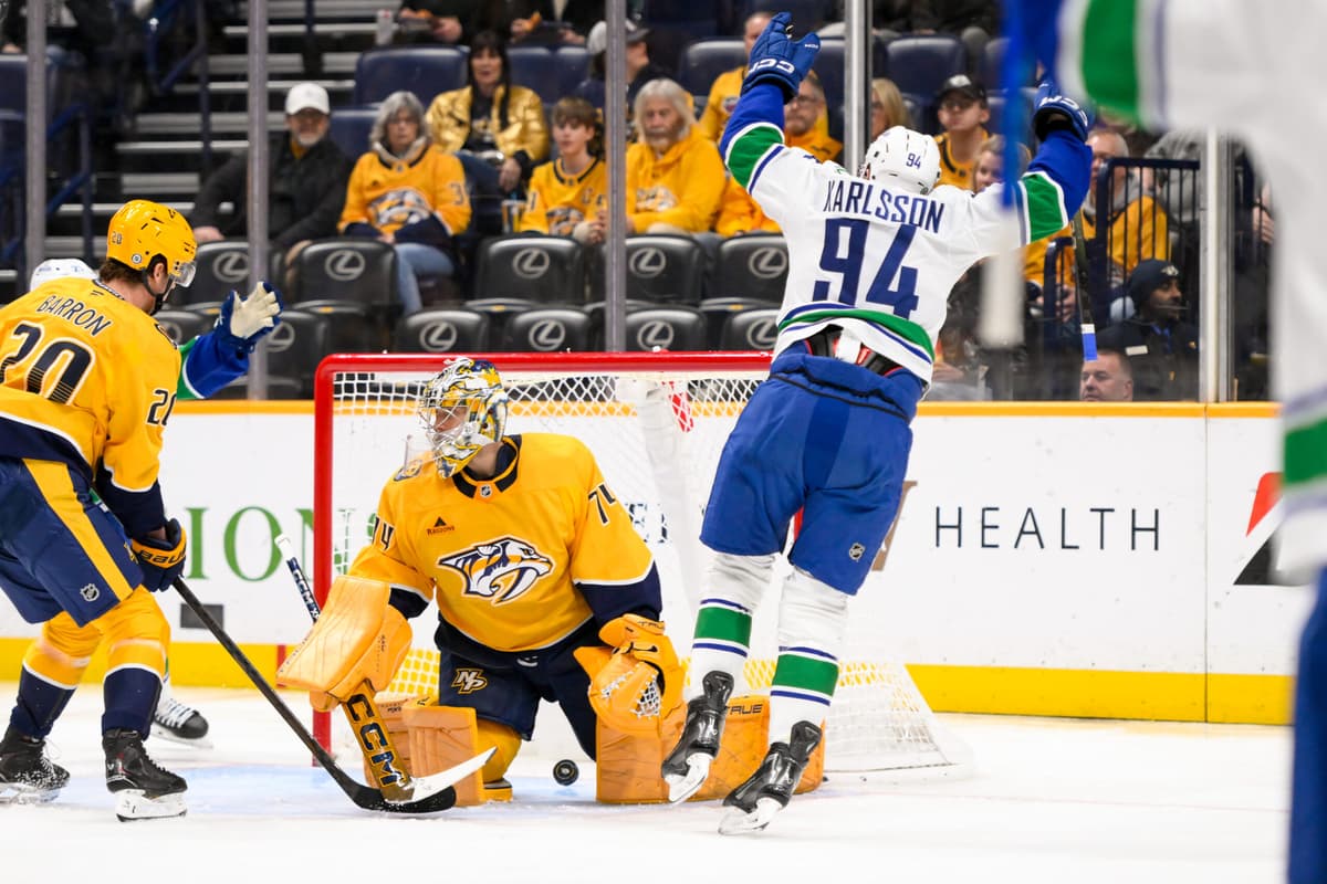 Canucks sign forward Linus Karlsson to one-year $775,000 contract
