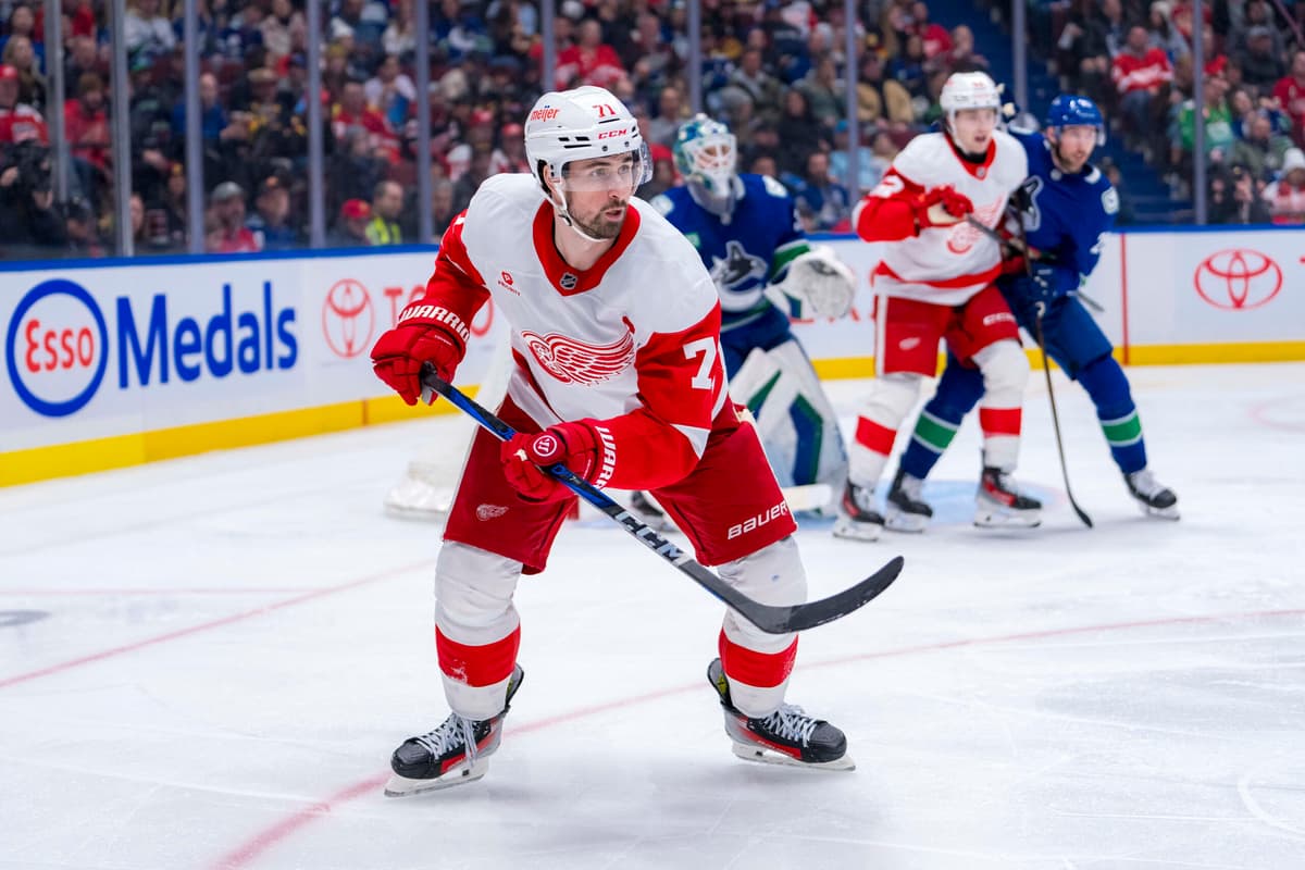 Canucks offseason centre trade target: Dylan Larkin