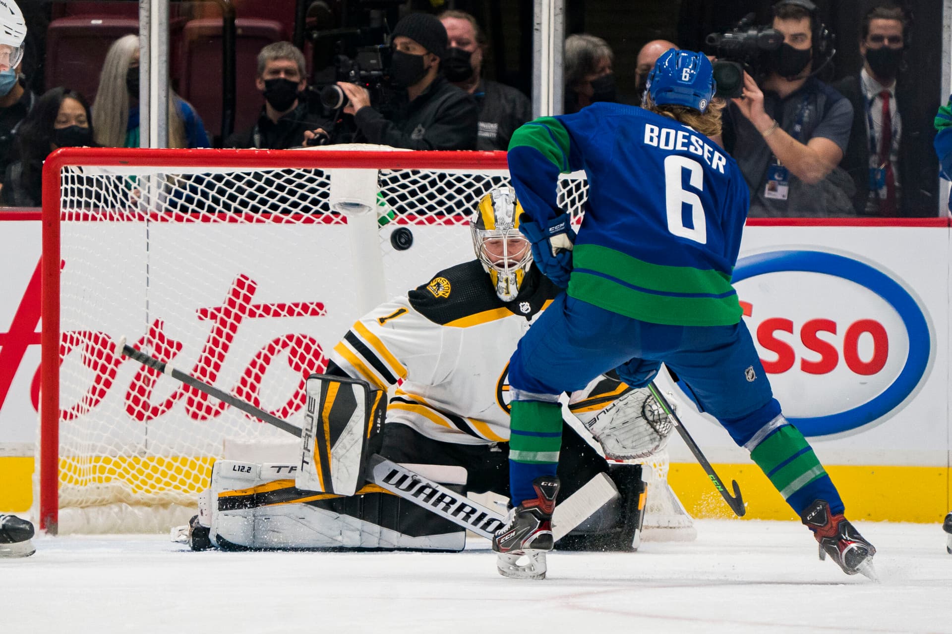 Canucks Army Shows