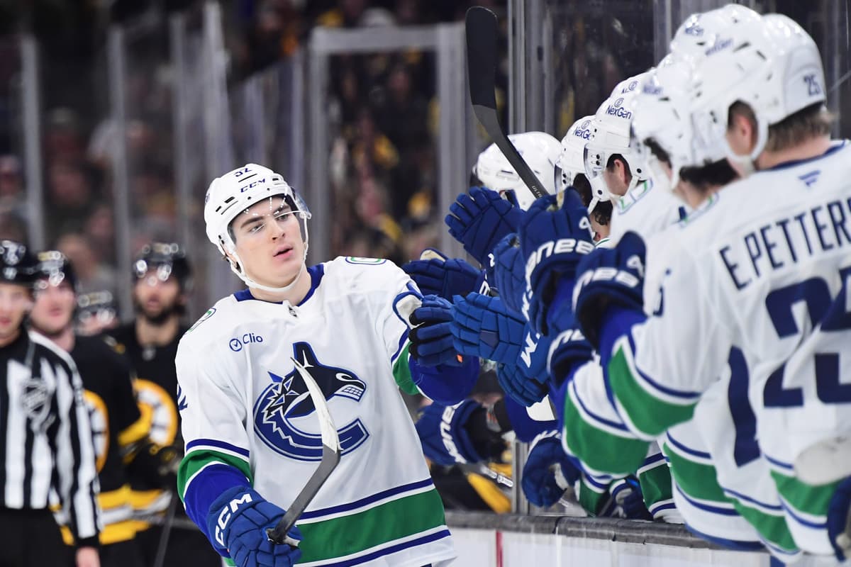 The Stanchies: Liam and Linus hand Bruins the L in Canucks’ 5-4 ...