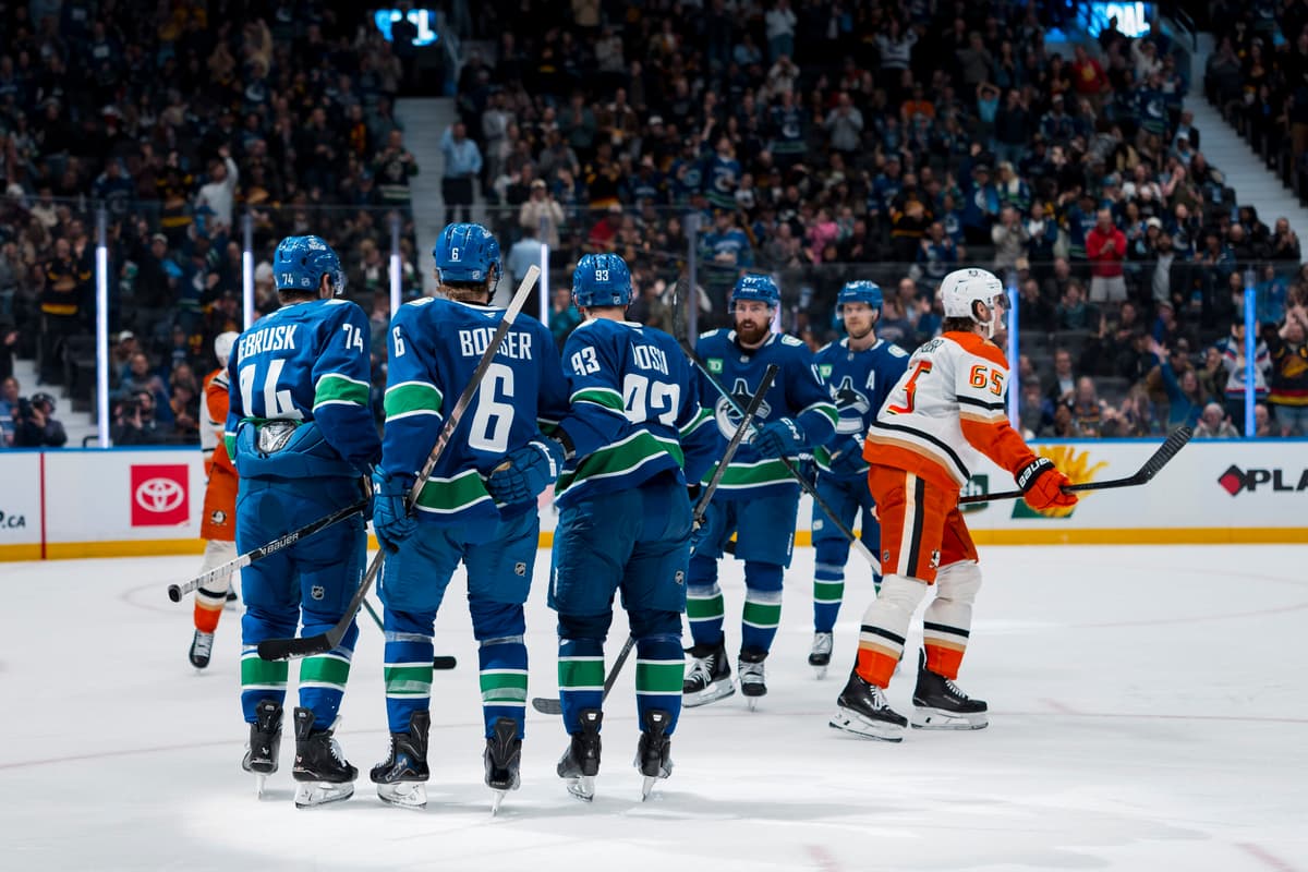 Instant Reaction: Pettersson notches two points to reach 500 in Canucks ...