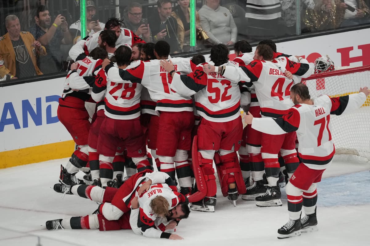 NHL Notebook: Hurricanes capture Stanley Cup with Game 6 win over ...