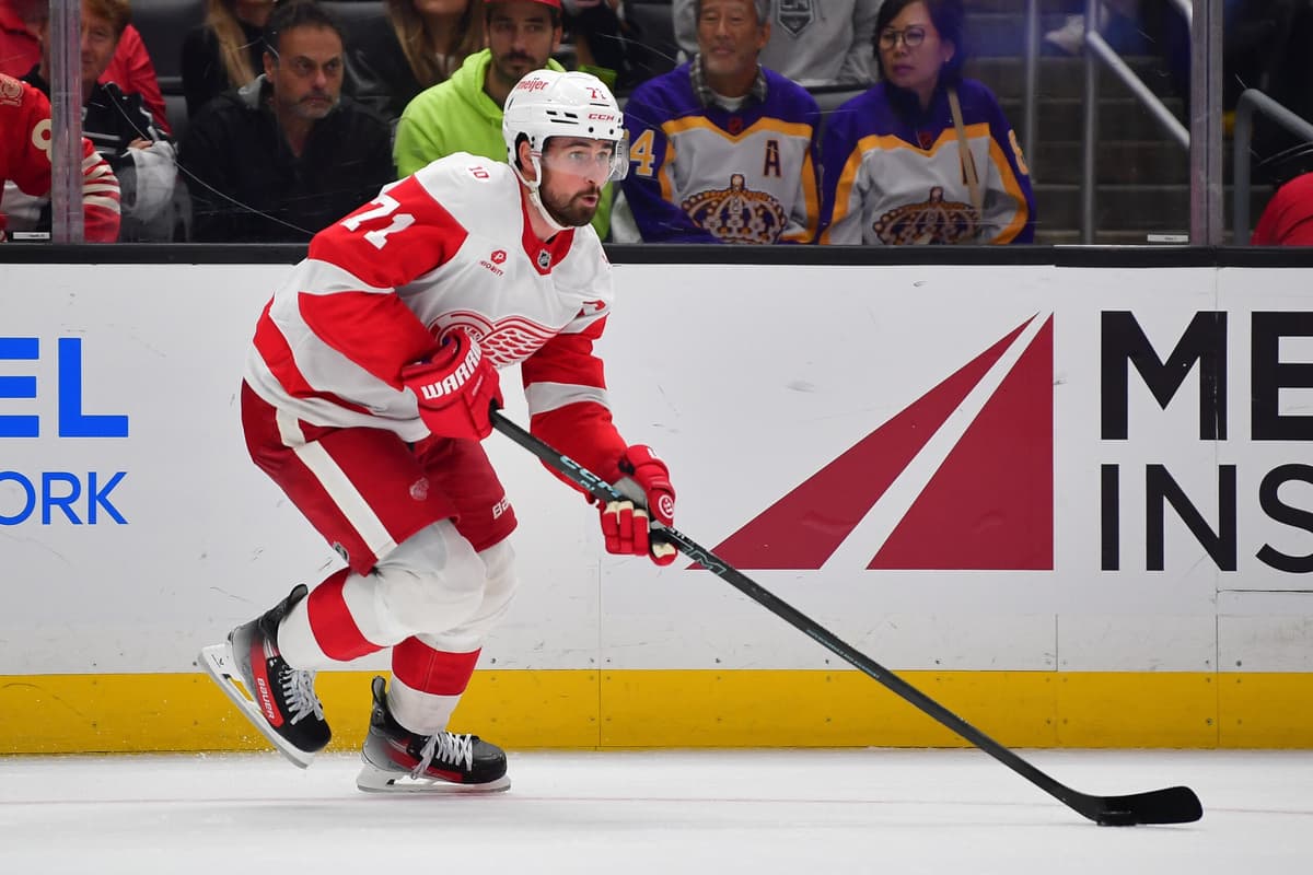 NHL Notebook: Larkin gives Red Wings 3-team trade list, Kings hire ...